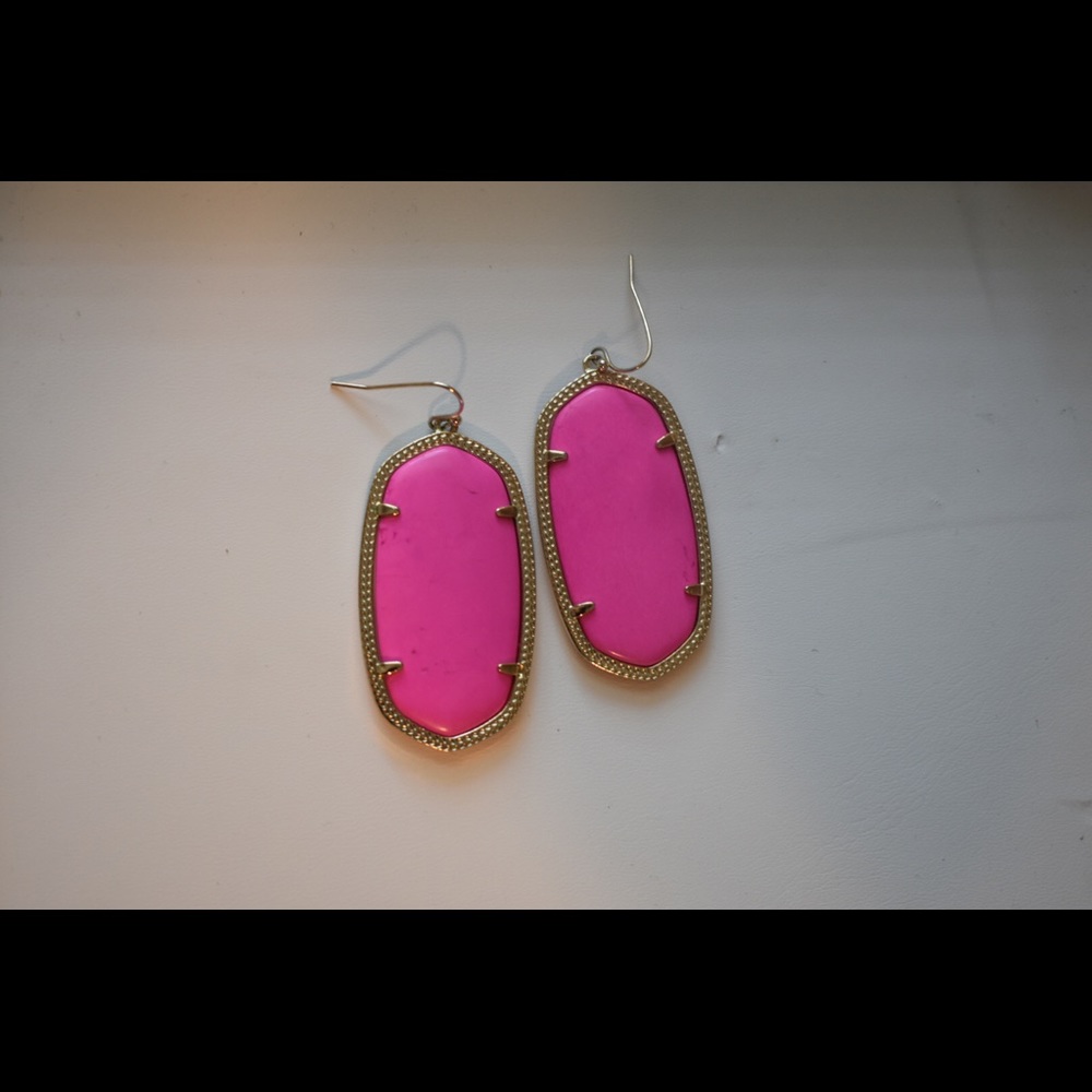 Kendra Scott Neon Pink Danielle’s In Gold - Gem